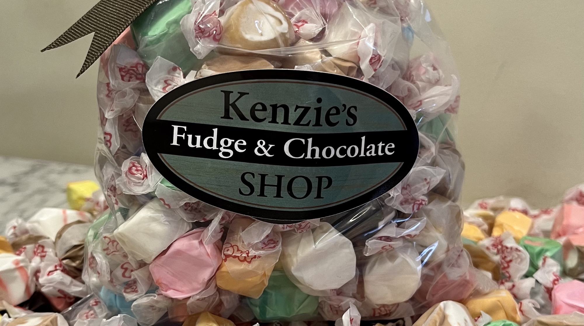 Mystic CT Assorted Taffy Shop - Assorted Saltwater And Candy Taffy CT ...